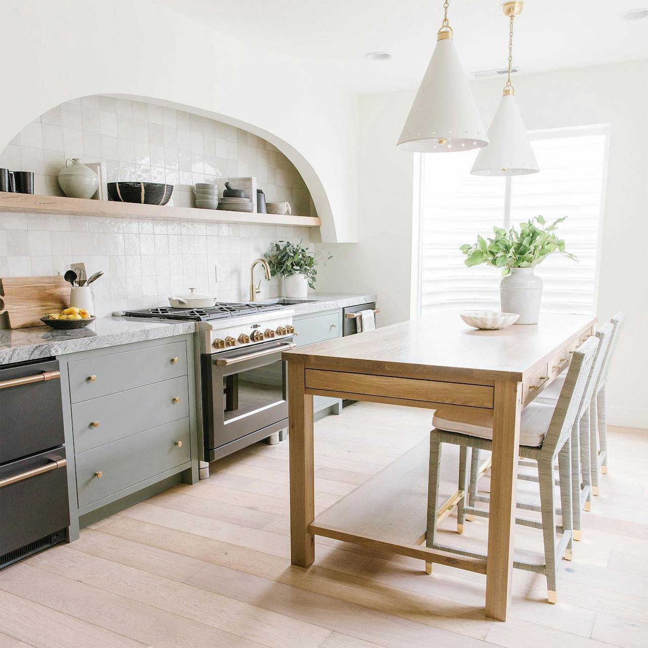 Kitchen Design with Café Custom Hardware | Café Lifestyle
