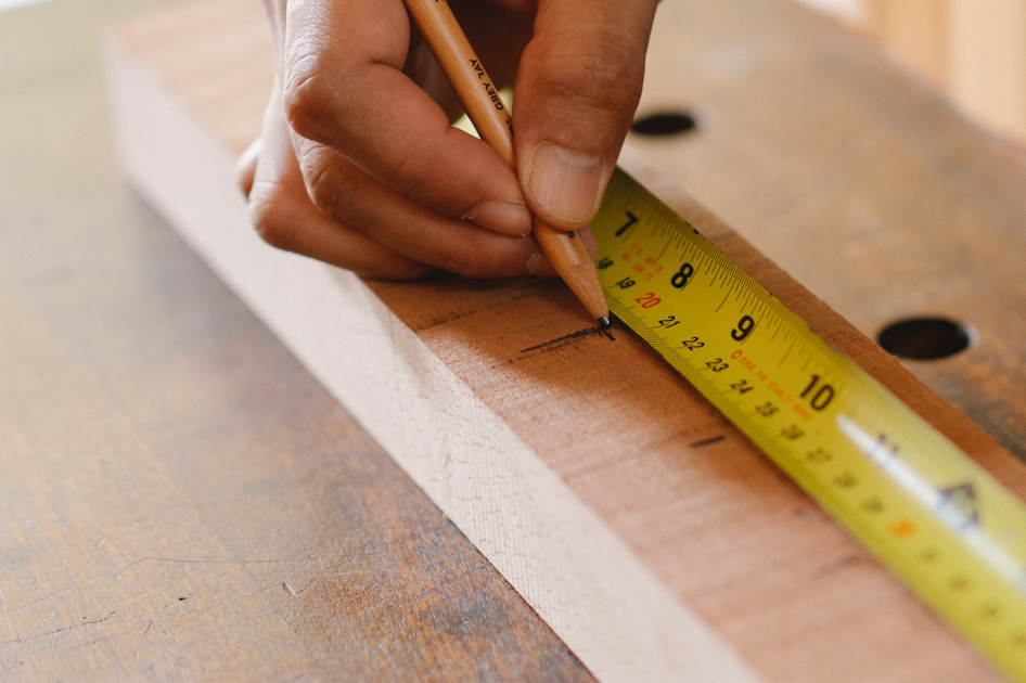 How to Use a Tape Measure Correctly | HSS Hire